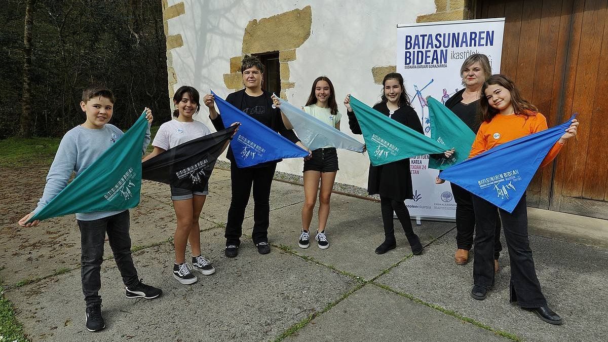 Giza kate bat egingo dute 8.000 lagunek, euskara batuari gorazarre egiteko