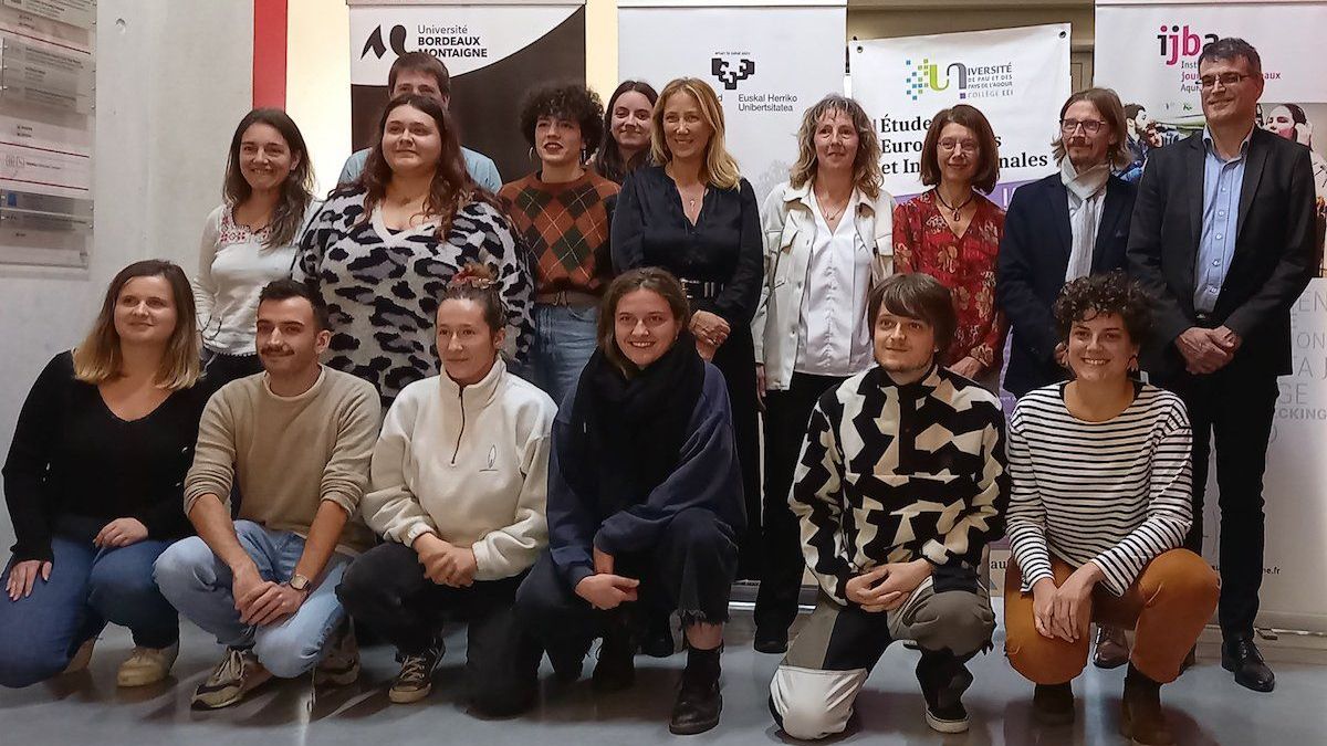 Kazetaritza Euskaraz diploma sortu dute EEPk eta zenbait unibertsitatek ...
