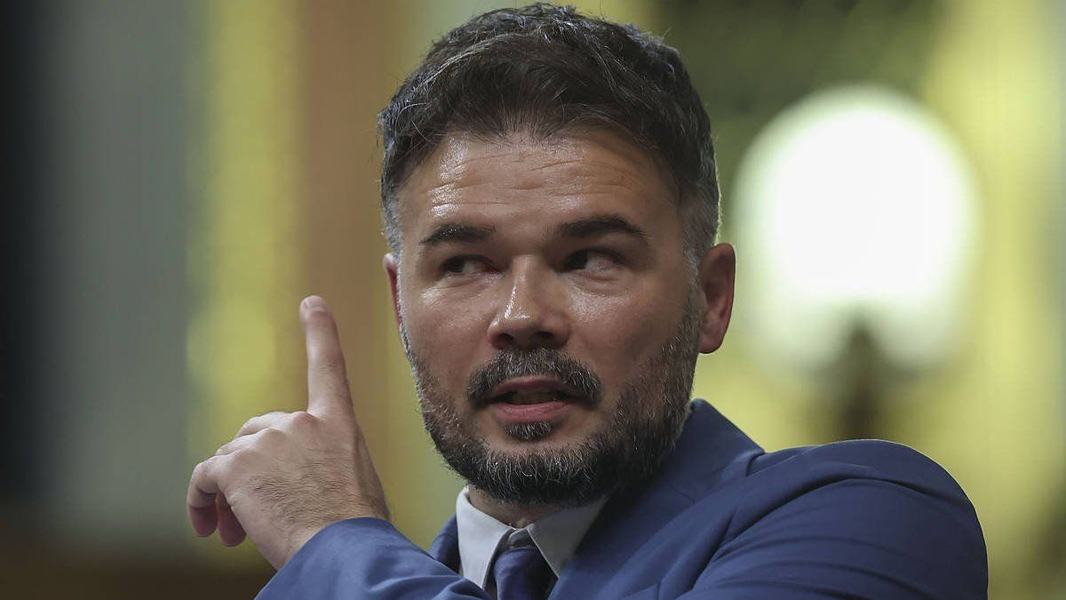 ERCk gogorarazi dio Sanchezi «behartu» egin dezaketela