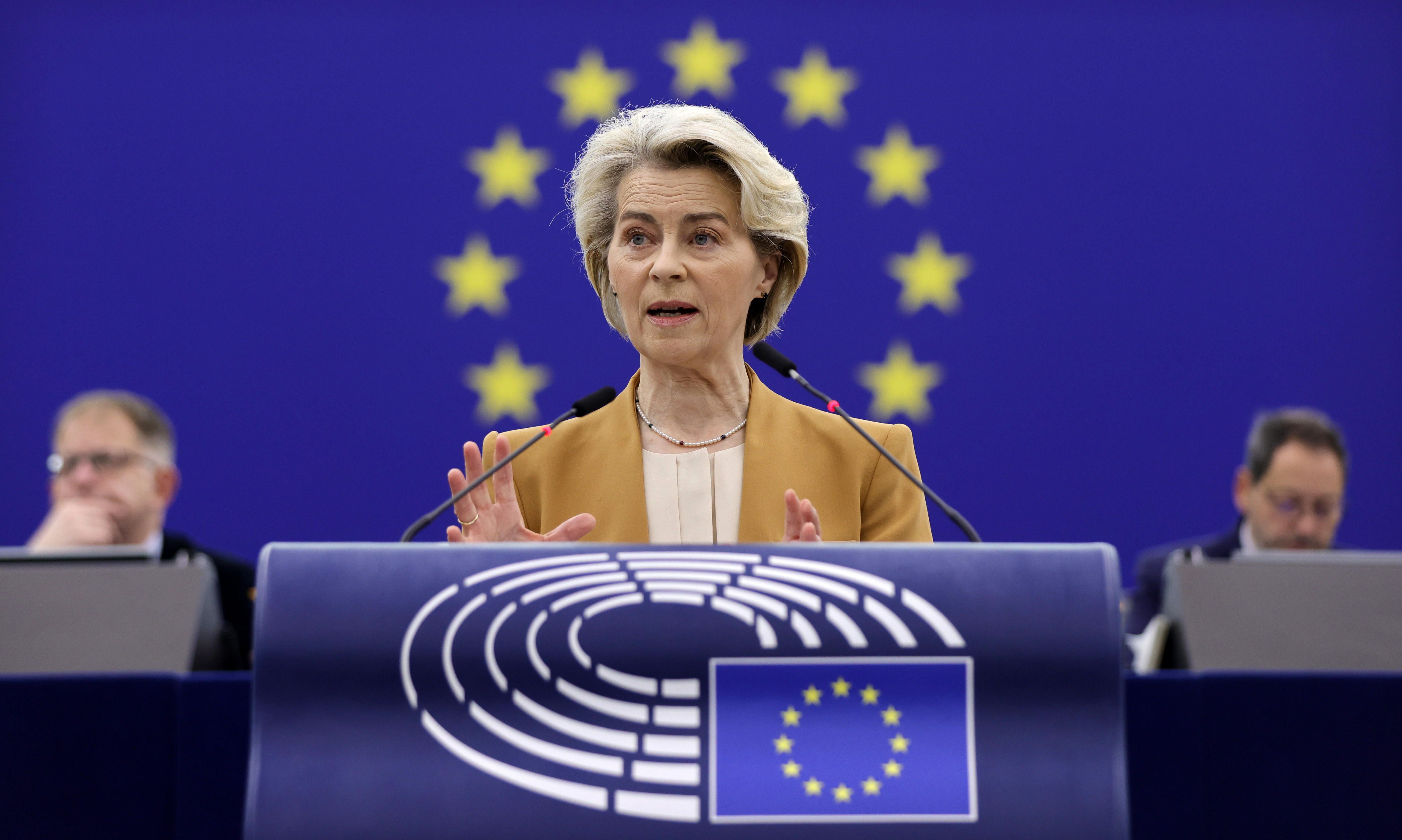 Pestiziden %50 murrizteko egitasmoa atzera botako du Bruselak