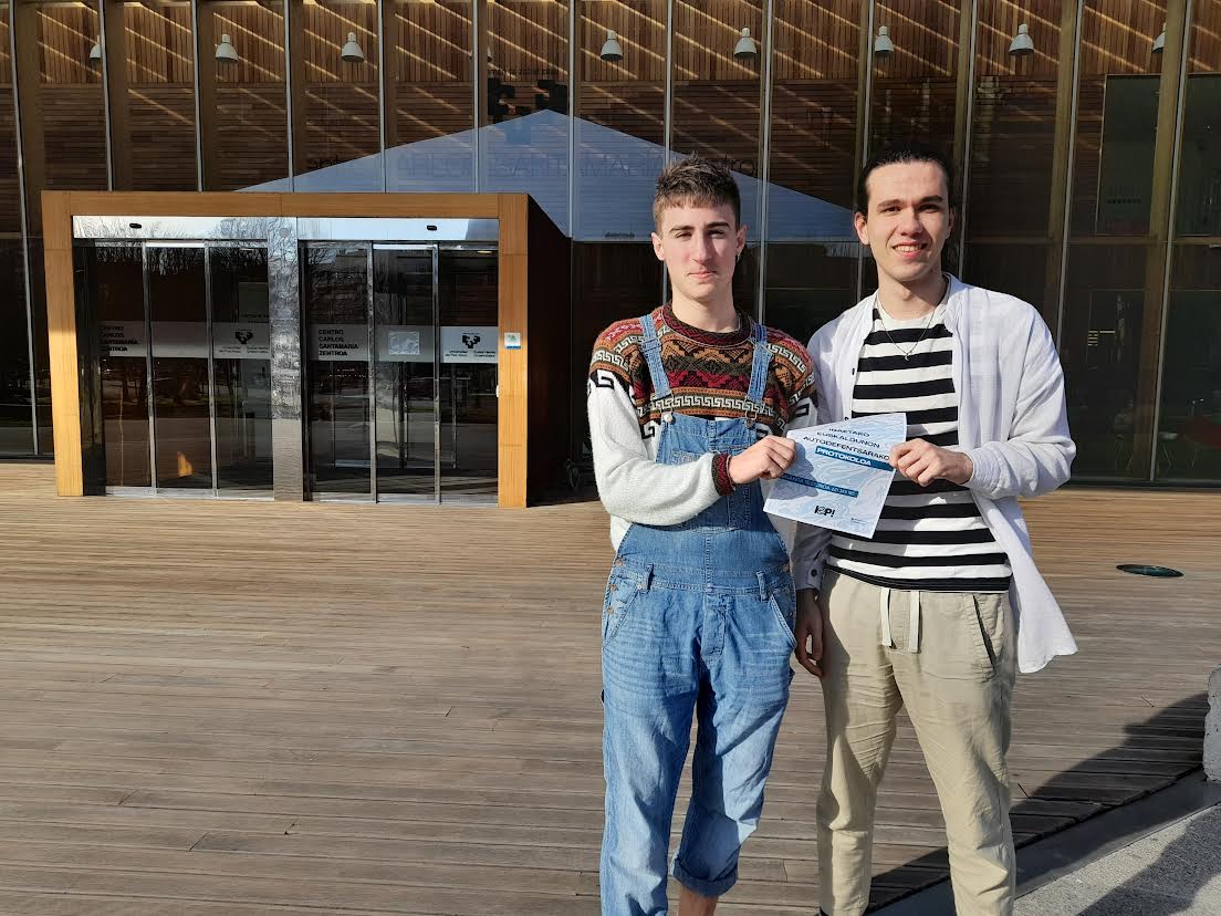 «Autodefentsa», euskararen aldeko tresna