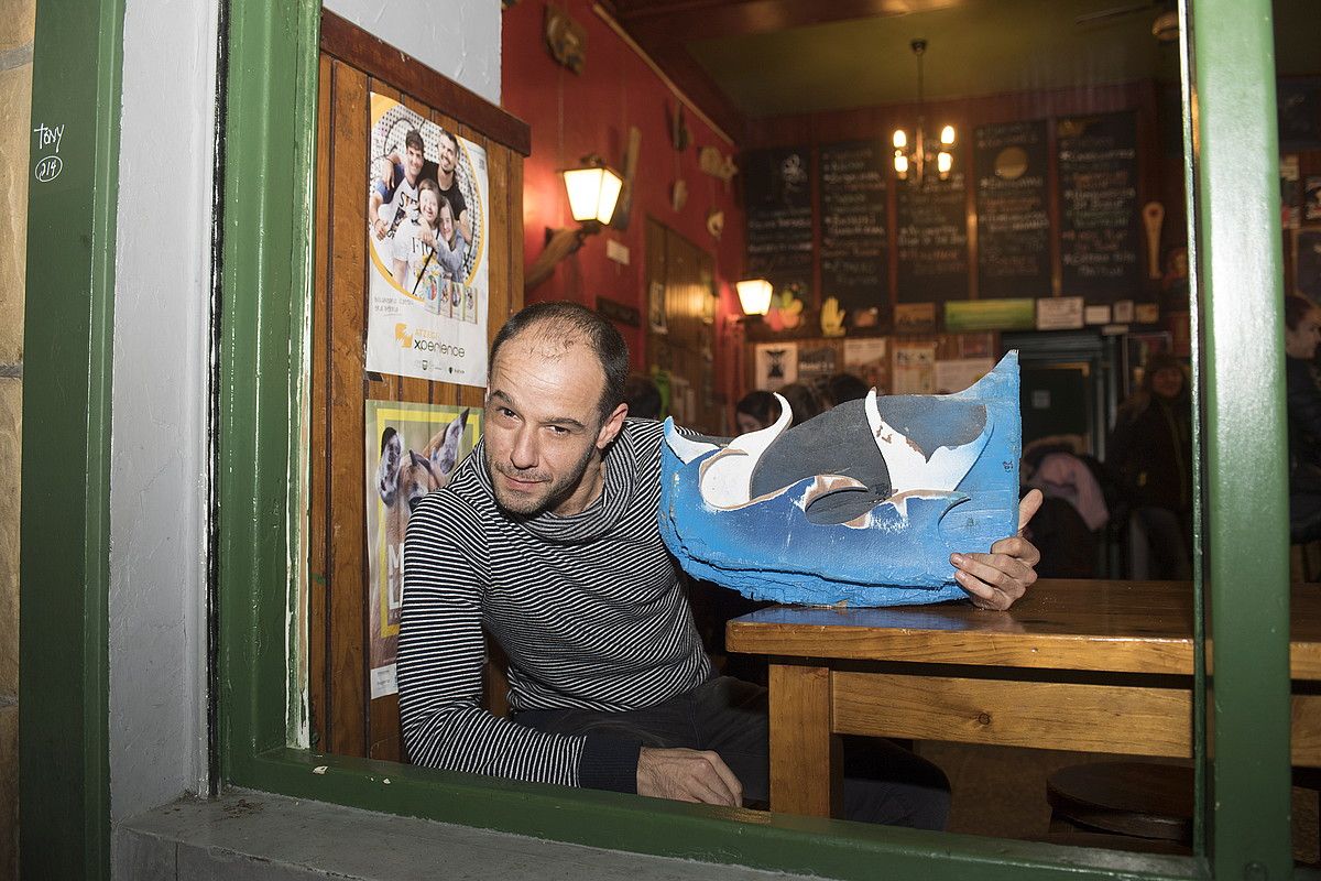 «Inspiratzeko toki bat ikusten dut kostaldean»