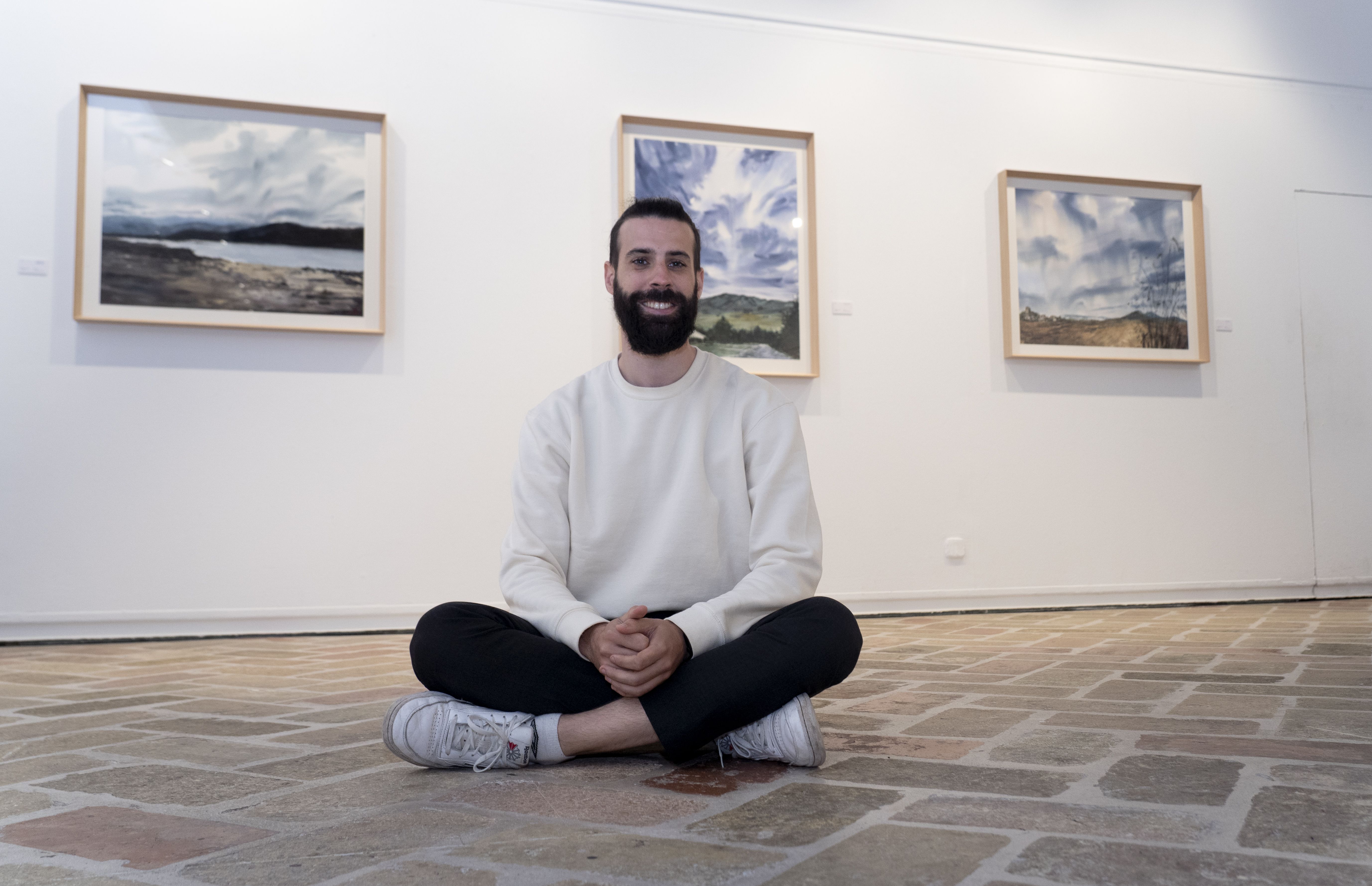 «Akuarelak denbora mugatua du, eta urak baldintzatzen du hori»