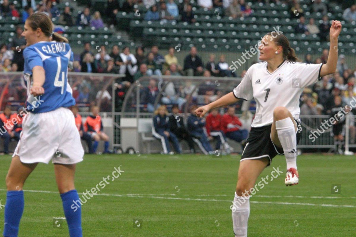 Ryan Giggs eta Pia Wunderlich, talde bakarreko jokalari